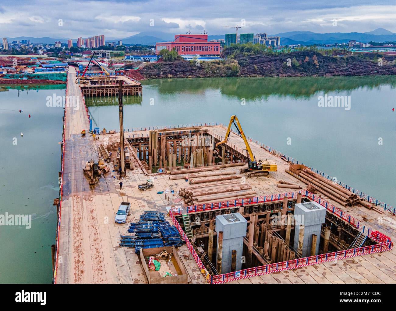 Aerial photo shows the construction site of Shengli Bridge in Yudu ...