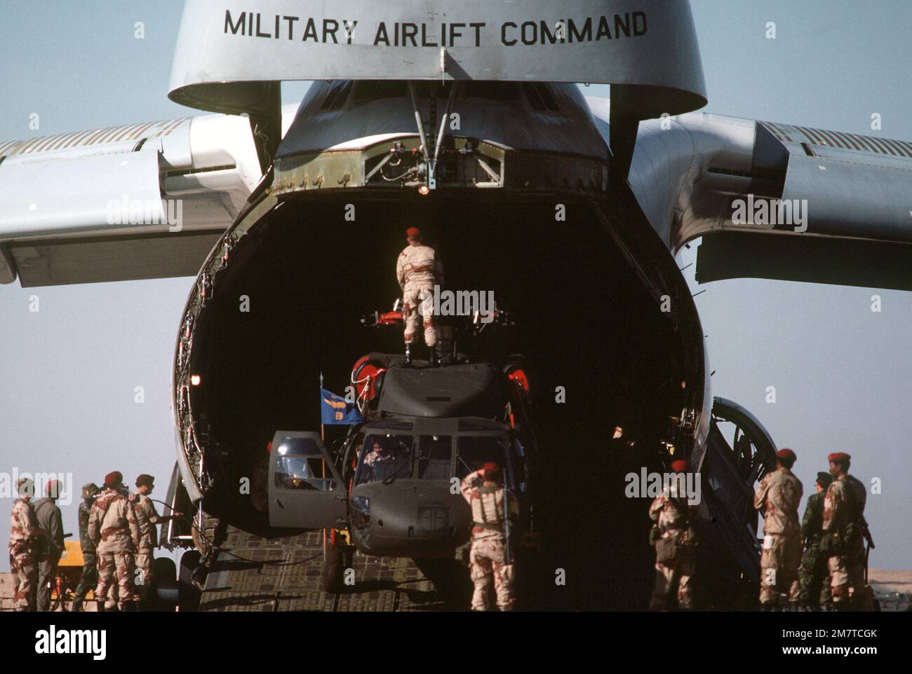 Egyptian and U.S. troops unload a CH-3 Jolly Green Giant helicopter ...