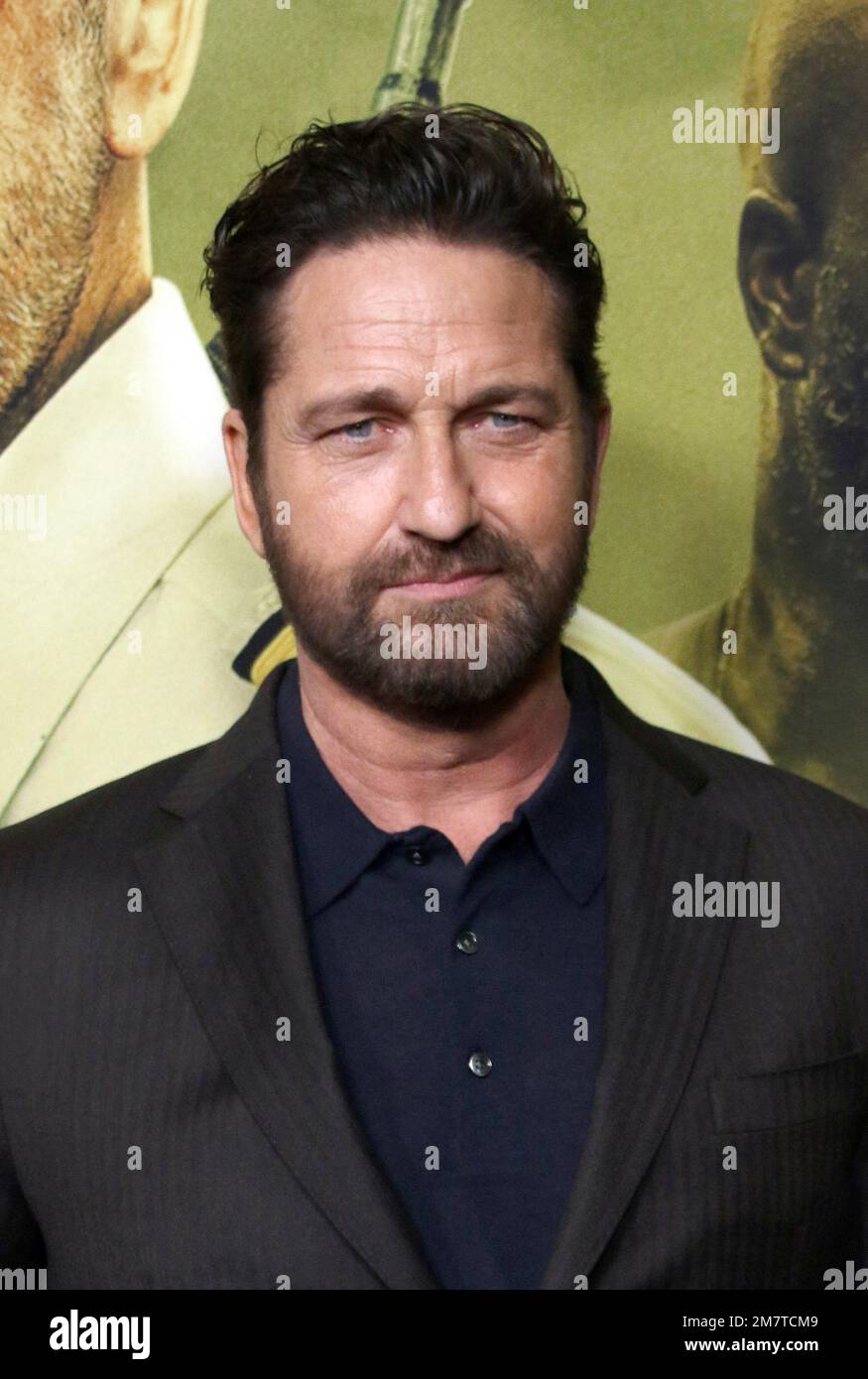 Gerard butler plane hi-res stock photography and images - Alamy
