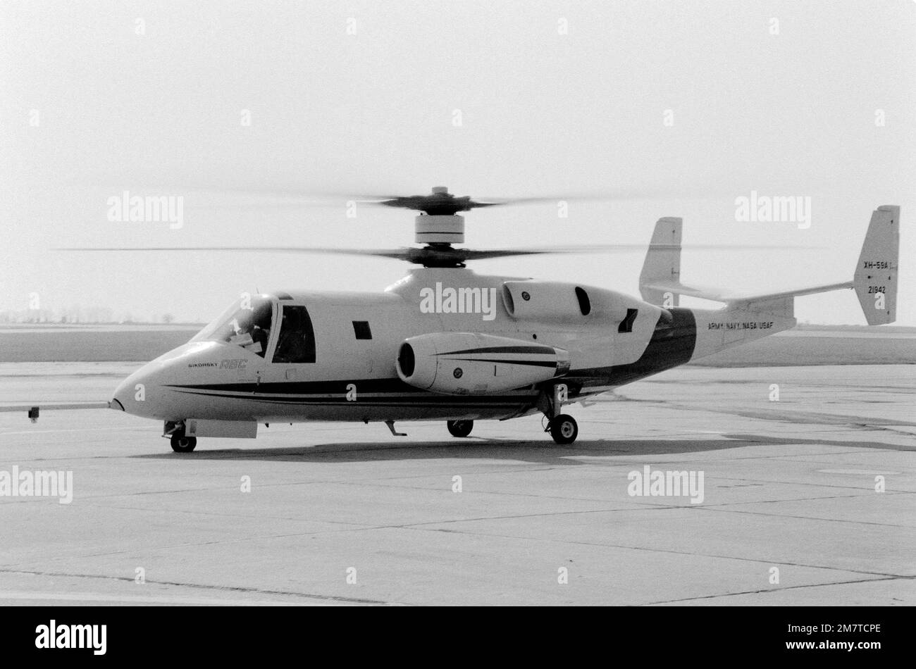 Left side view of an XH-59A Advancing Blade Concept (ABC) rotor system ...