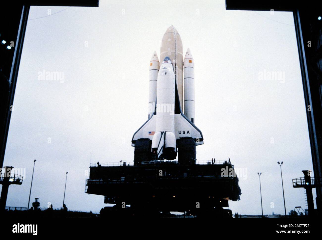 Mobile launcher platform hi-res stock photography and images - Alamy