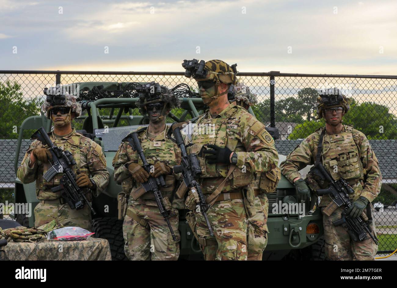 The 82nd Airborne Division Paratroopers, along with an infantry squad ...