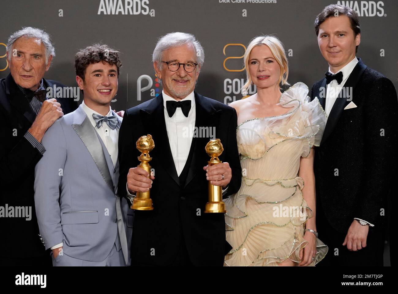 Judd Hirsch, from left, Gabriel LaBelle, Steven Spielberg, Michelle ...
