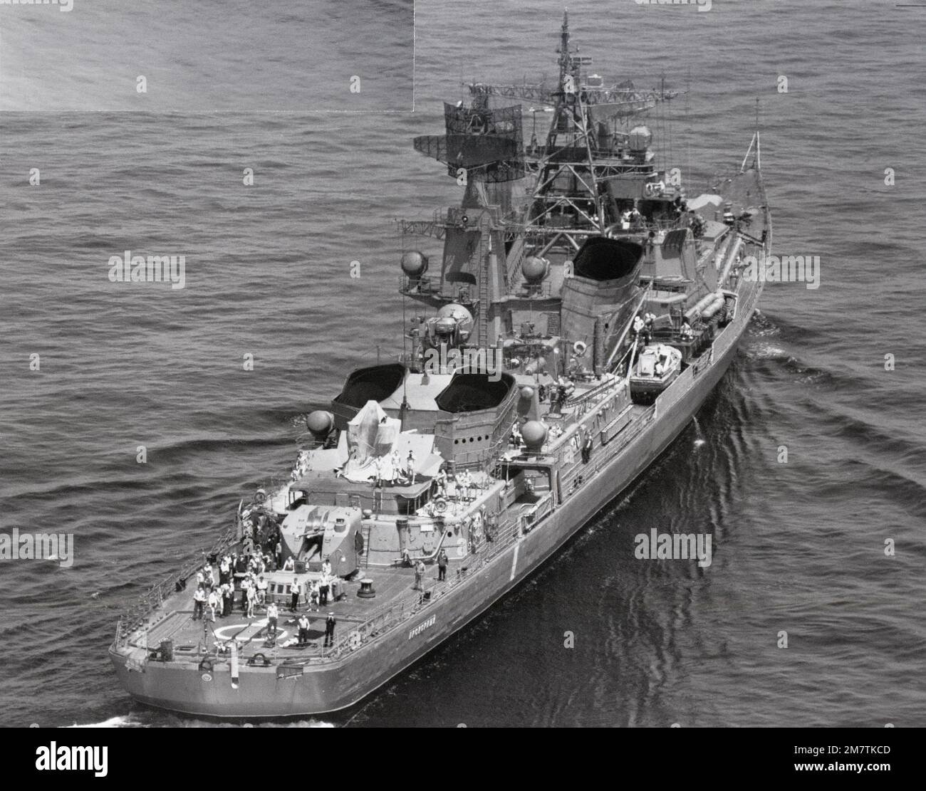 Starboard quarter view of the Soviet Kashin class destroyer PROVORNY ...