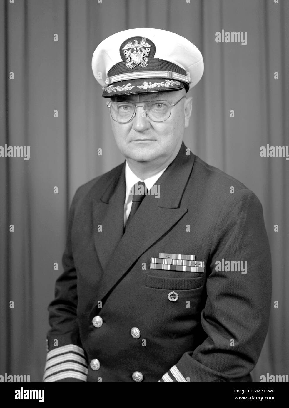 CAPT B. Frank Taylor, USN (covered). Country: Unknown Stock Photo - Alamy