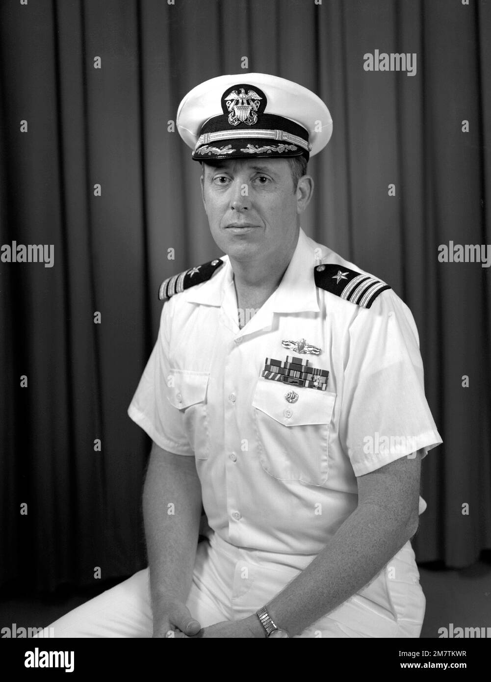 CDR Joseph L. Byrnes, USN (covered). Country: Unknown Stock Photo - Alamy