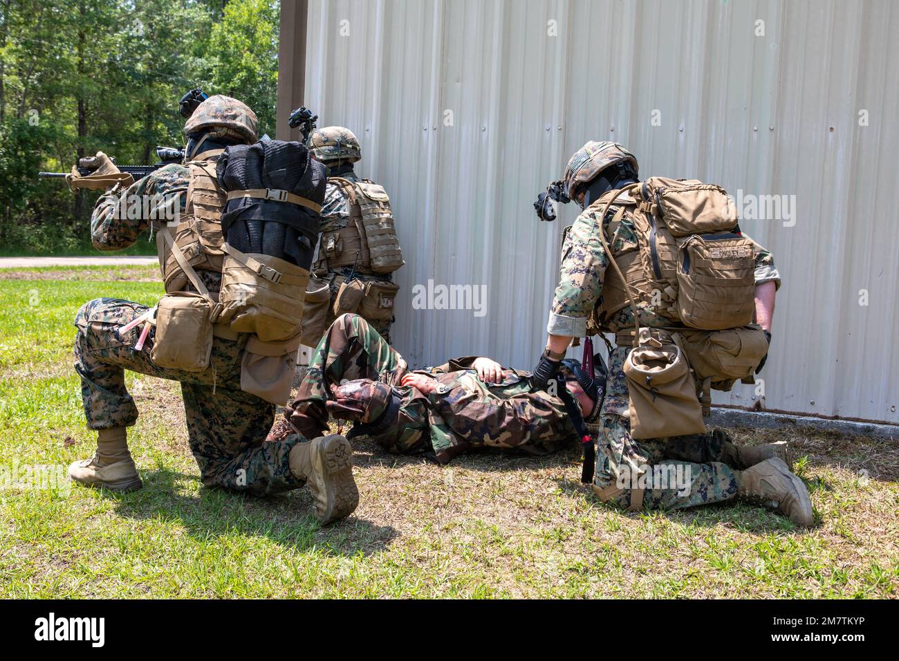 U.S. Marines assigned to Golf Company, 2nd Battalion, 24th Marine ...