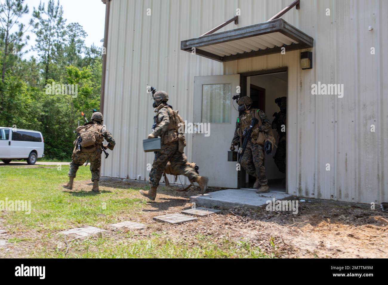 U.S. Marines assigned to Golf Company, 2nd Battalion, 24th Marine ...