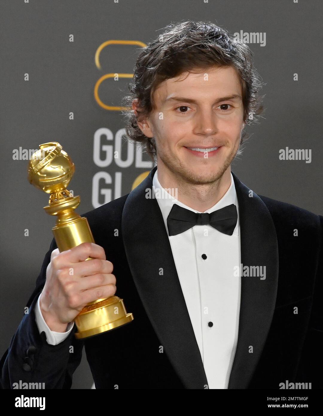 Evan peters as jeffrey dahmer hi-res stock photography and images - Alamy
