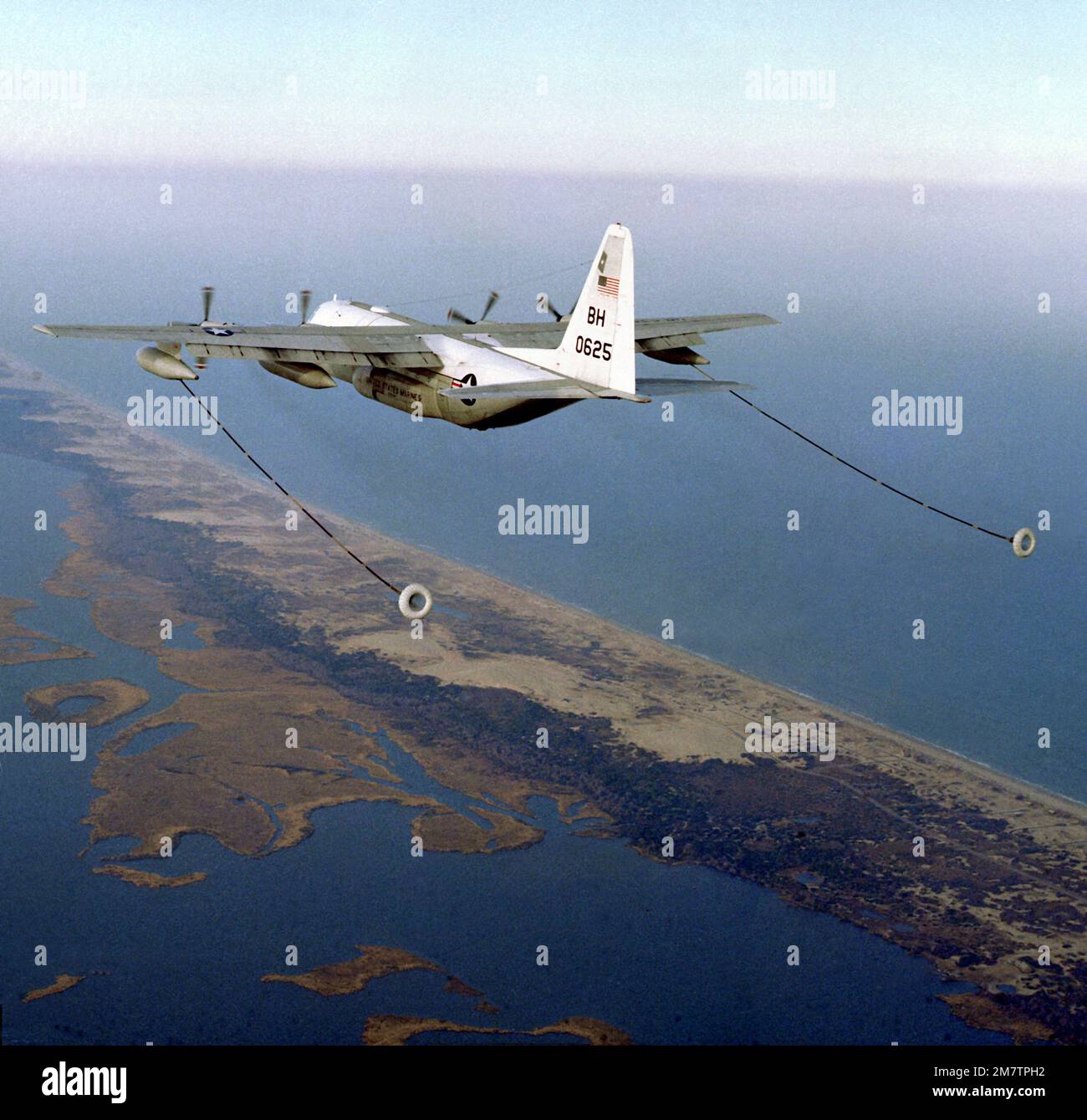 Refueler hi-res stock photography and images - Alamy