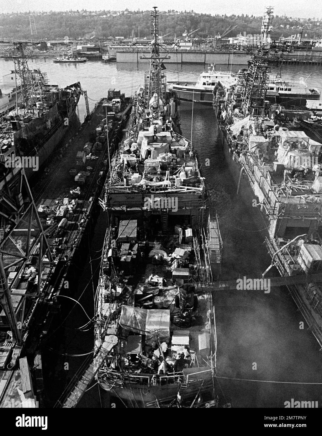 Uss stark hi-res stock photography and images - Alamy