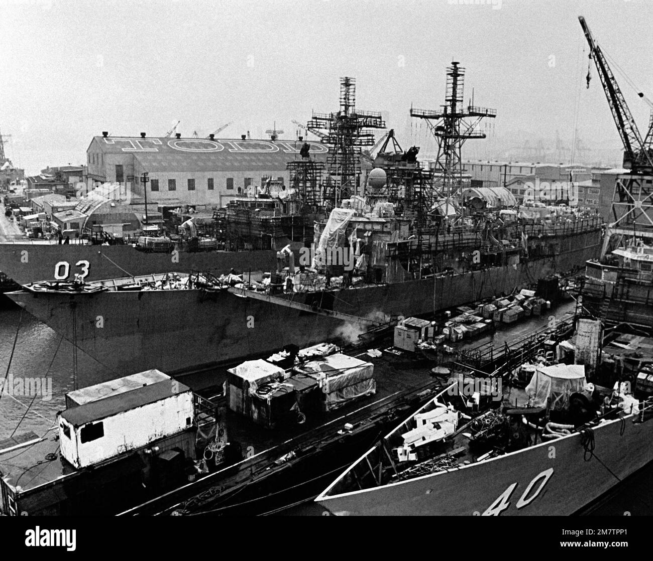 A port bow view of the guided missile frigate USS STARK (FFG 31) at 80 ...