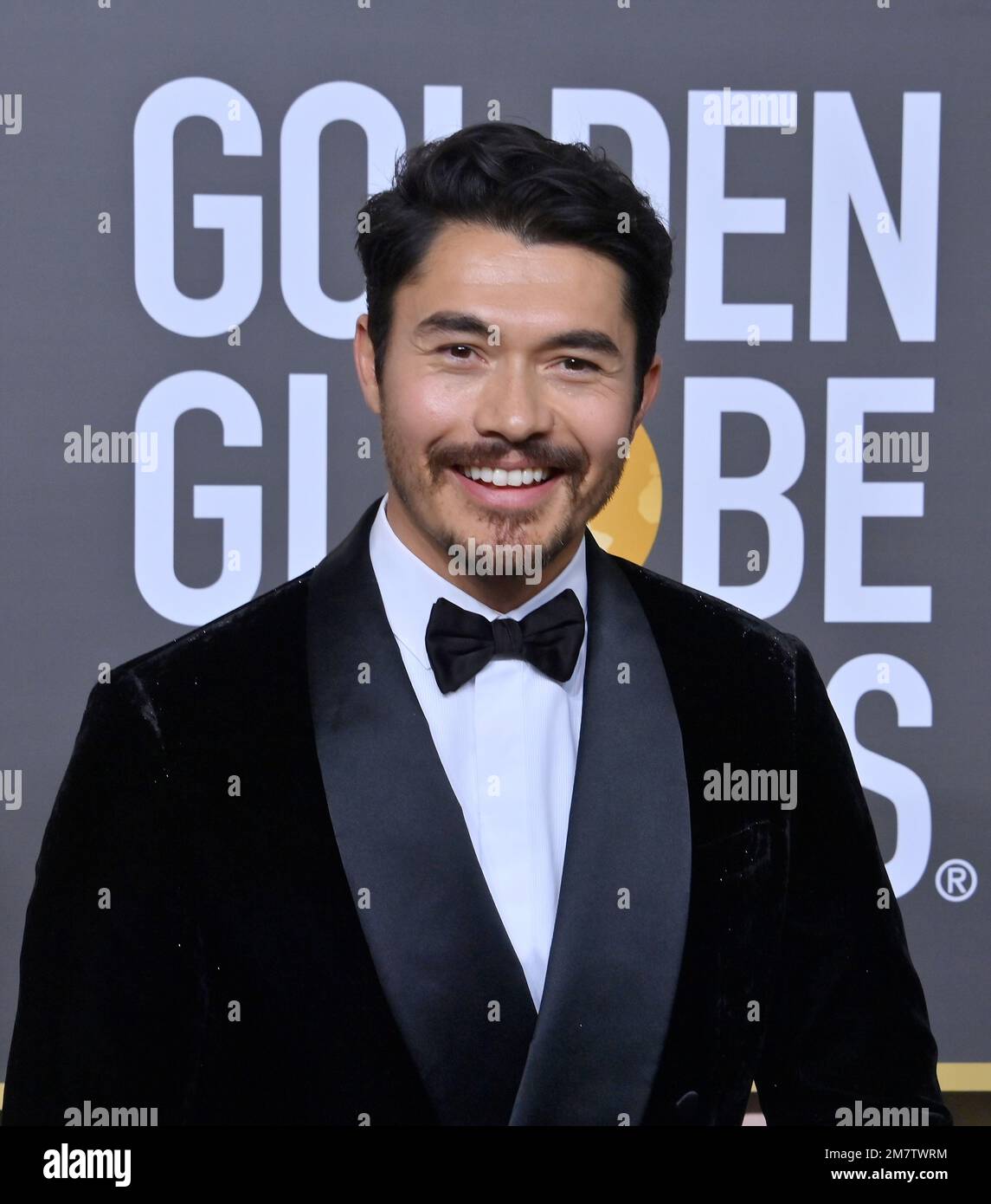 Beverly Hills, United States. 10th Jan, 2023. Henry Golding arrives for ...
