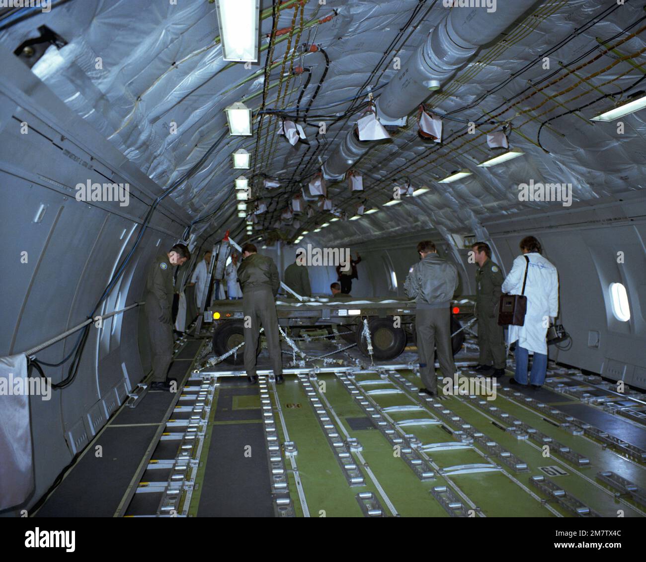 Military loading procedures hi-res stock photography and images - Alamy