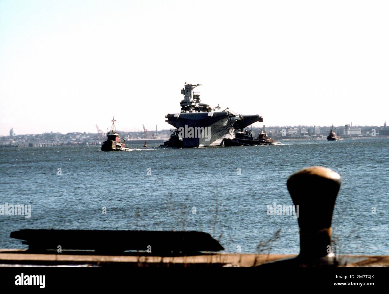 A bow view of the anti-submarine warfare support aircraft carrier ex ...