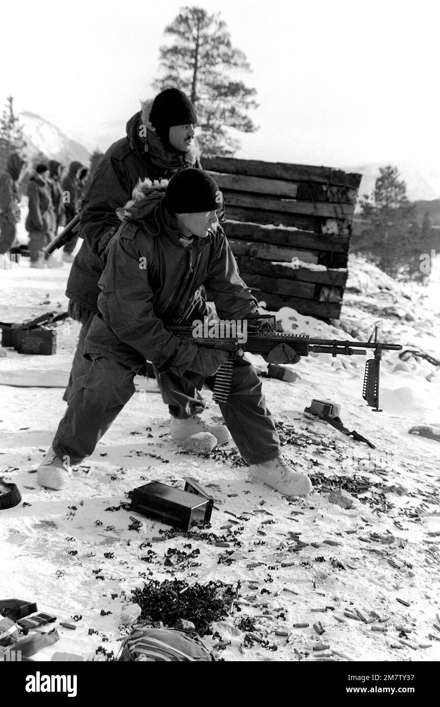 Men from Company F, 2nd Bn., 10th Marines, fire an M-60A1 machine gun ...
