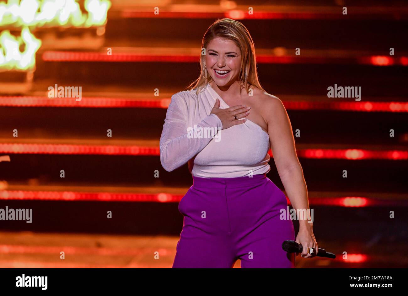 Leipzig, Germany. 22nd Oct, 2022. Swiss pop singer Beatrice Egli is on ...