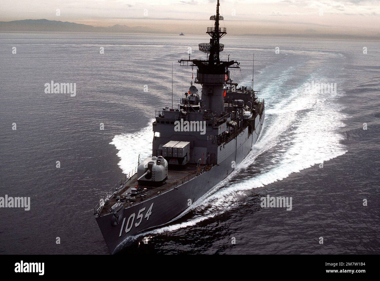 Knox class frigate hi-res stock photography and images - Alamy