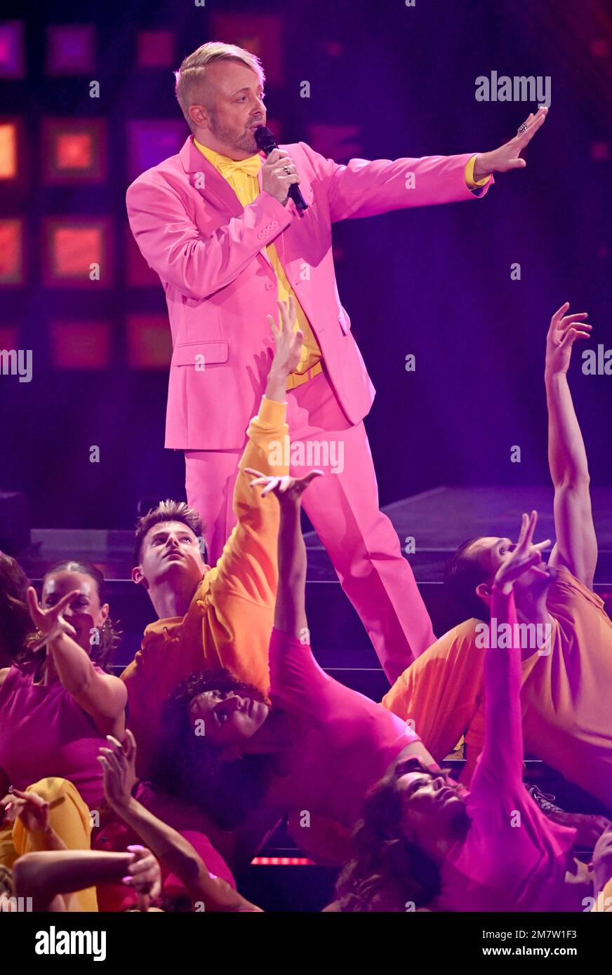 Leipzig, Germany. 22nd Oct, 2022. The German-British entertainer Ross ...
