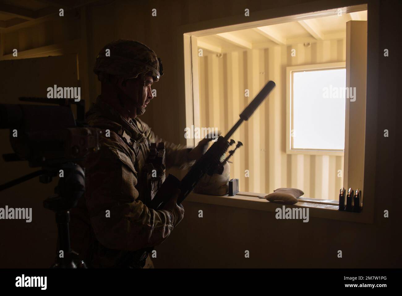 Sniper detection hi-res stock photography and images - Alamy