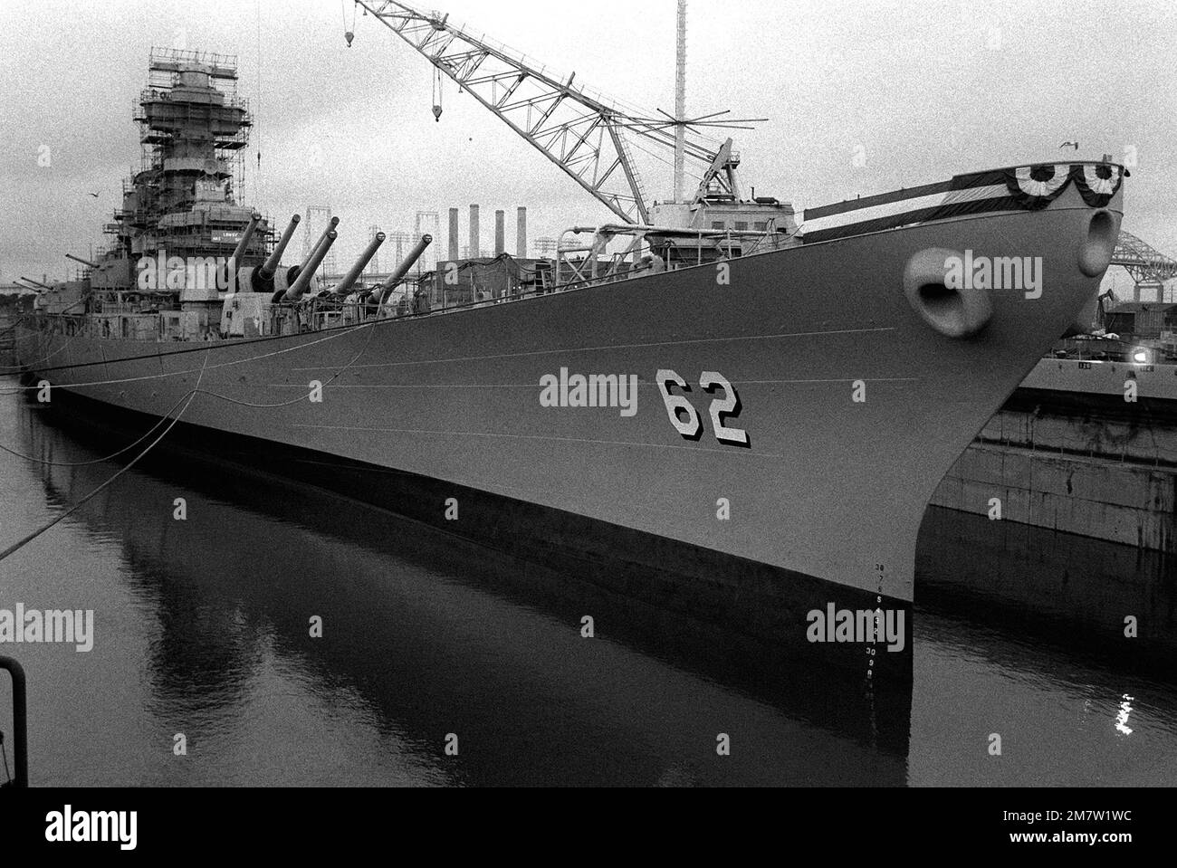 Long beach naval shipyard Black and White Stock Photos & Images - Alamy