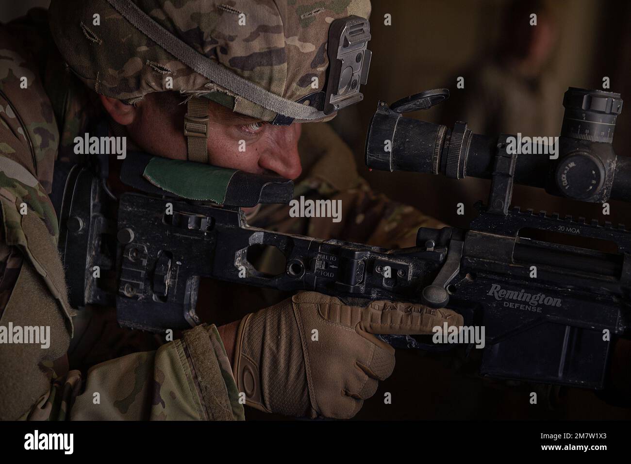 Sniper detection hi-res stock photography and images - Alamy