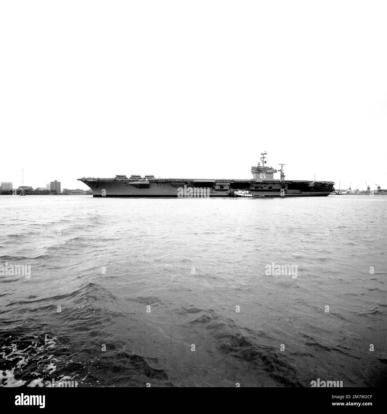 Starboard beam view of the nuclear-powered aircraft carrier USS CARL ...