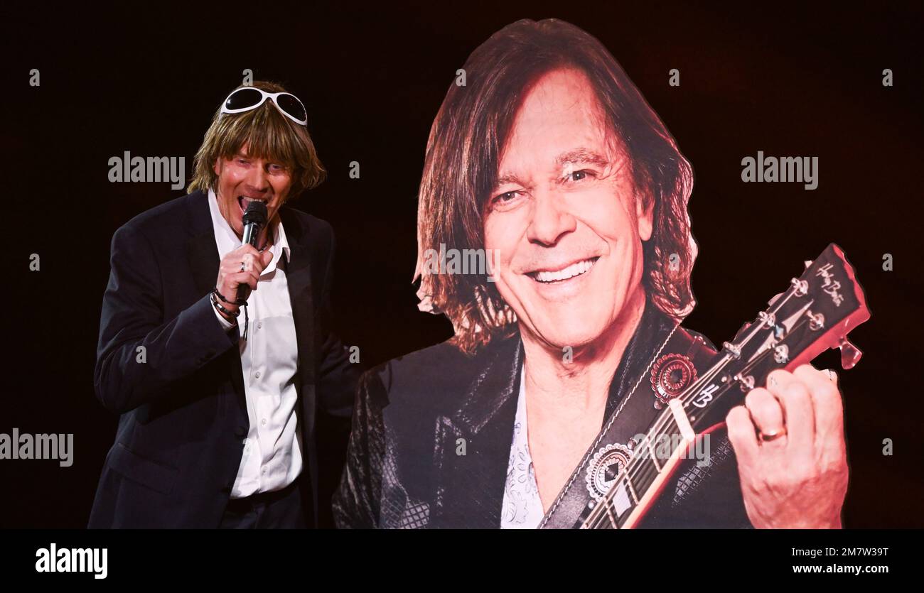 Leipzig, Germany. 22nd Oct, 2022. German pop singer Mickie Krause is on ...