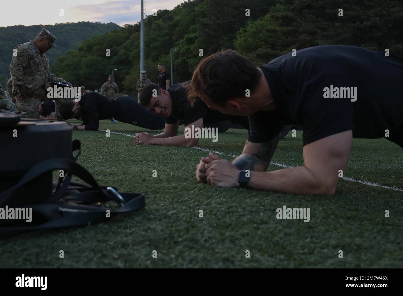 U.S. Army Soldiers complete the plank during the Eighth Army 2022 Best ...