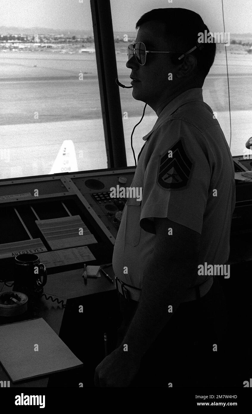 Air traffic coordination Black and White Stock Photos & Images - Alamy