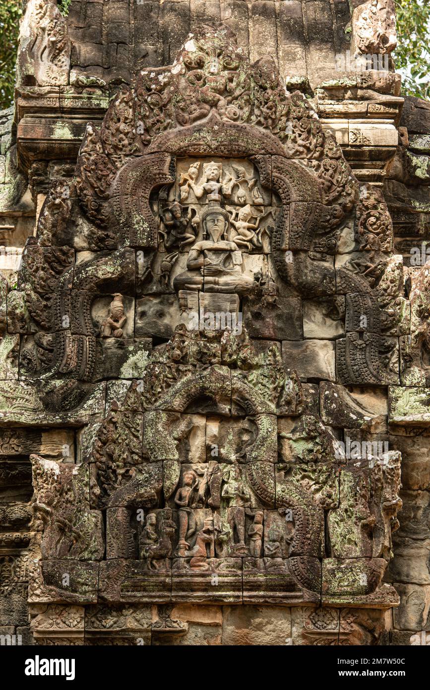 Thommanon temple - Angkor temple park Stock Photo - Alamy