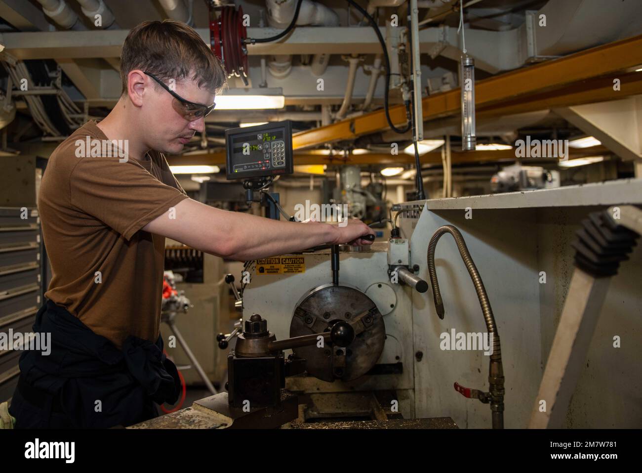 220514-N-UF592-1023 PACIFIC OCEAN (May 14, 2022) Fireman Tyler Eskelson ...