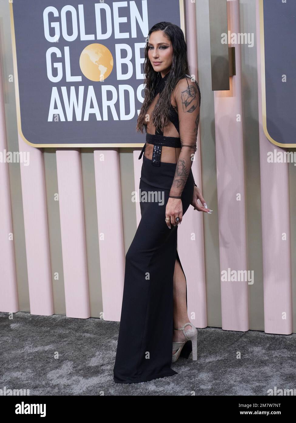 Los Angeles, USA, 10/01/2023, Tefi Pessoa arrives at the 80th Annual ...
