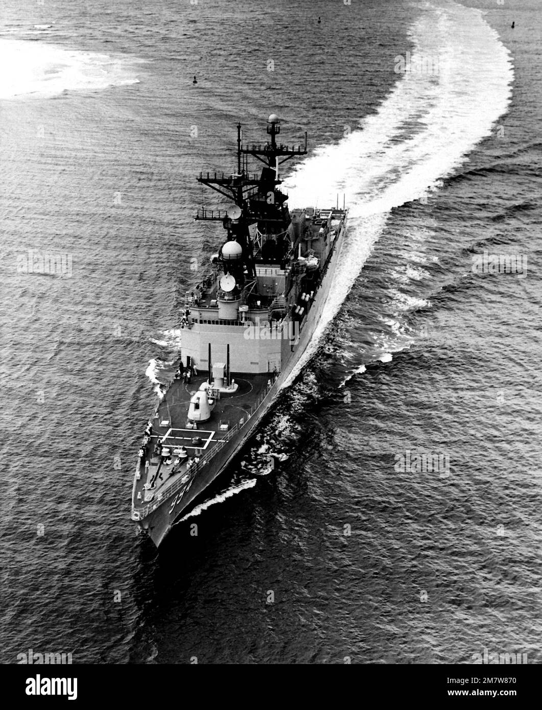 Aerial bow view of the guided missile destroyer USS CALLAGHAN (DDG-994 ...