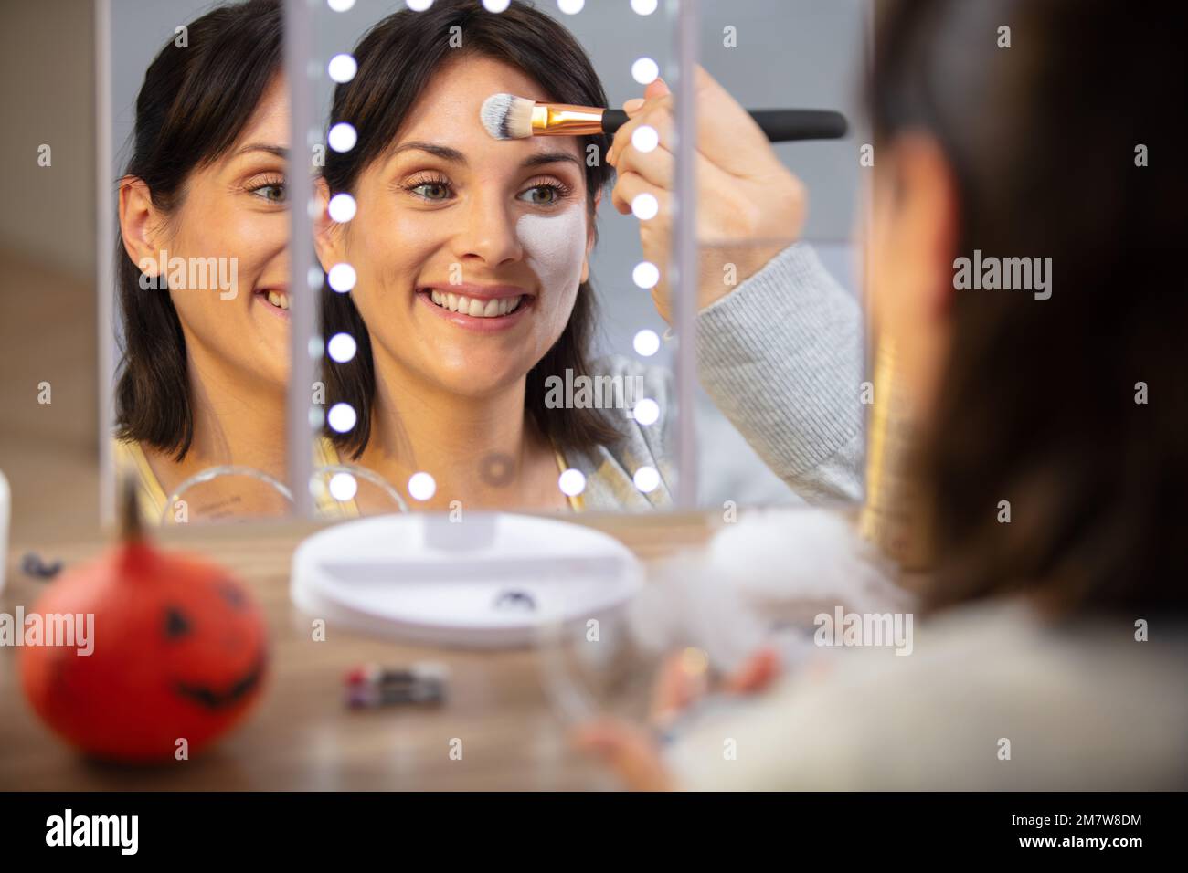 Face paint party salon hi-res stock photography and images - Alamy
