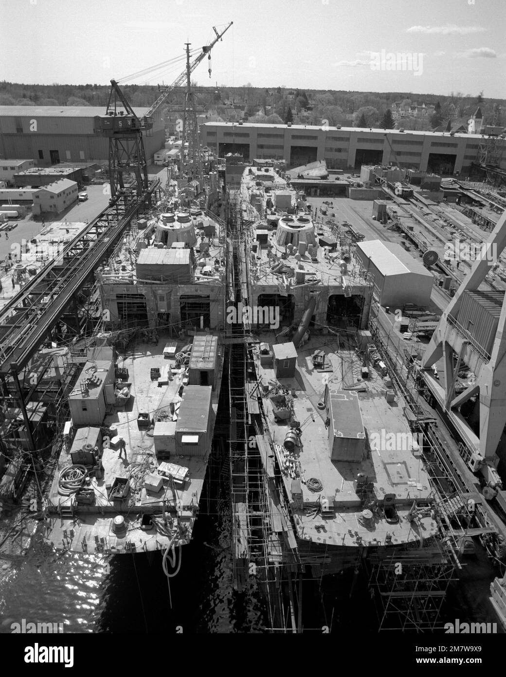 The stern view of the guided missile frigate DOYLE (FFG-39), left ...