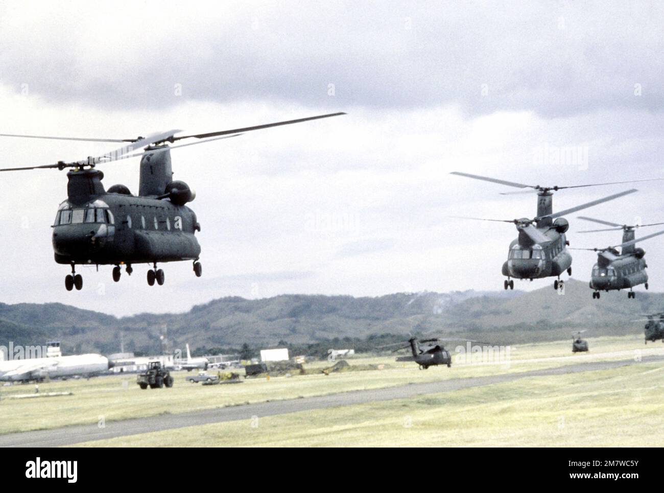 Joint venture crew hi-res stock photography and images - Alamy