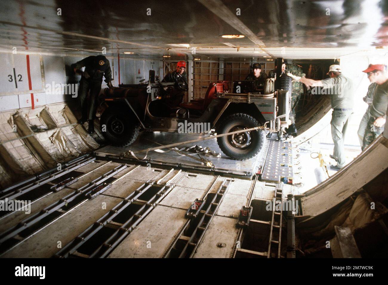 82 interior view hi-res stock photography and images - Alamy