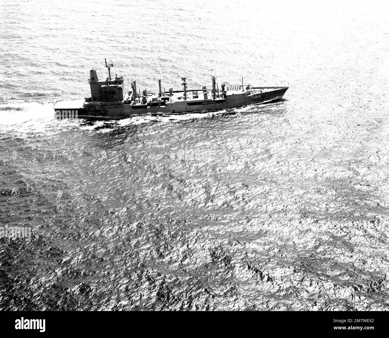 A starboard beam view of the fleet oiler USS WILLAMETTE (AO-180 ...