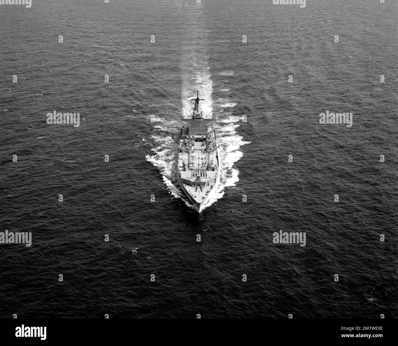 A bow view of the fleet oiler USS WILLAMETTE (AO-180) underway. Country ...