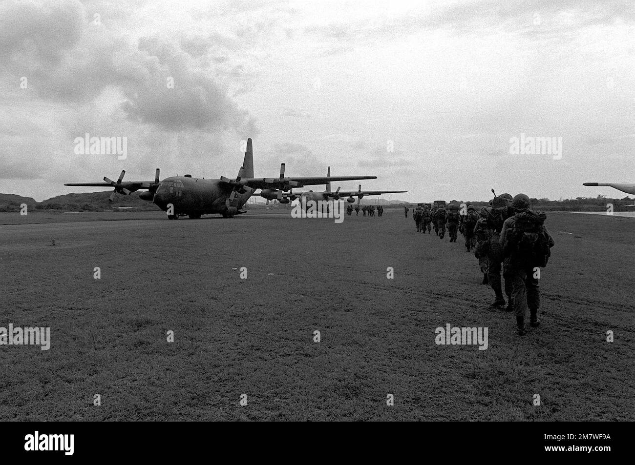 Members of the 92nd Separate Infantry Brigade, Puerto Rican National ...