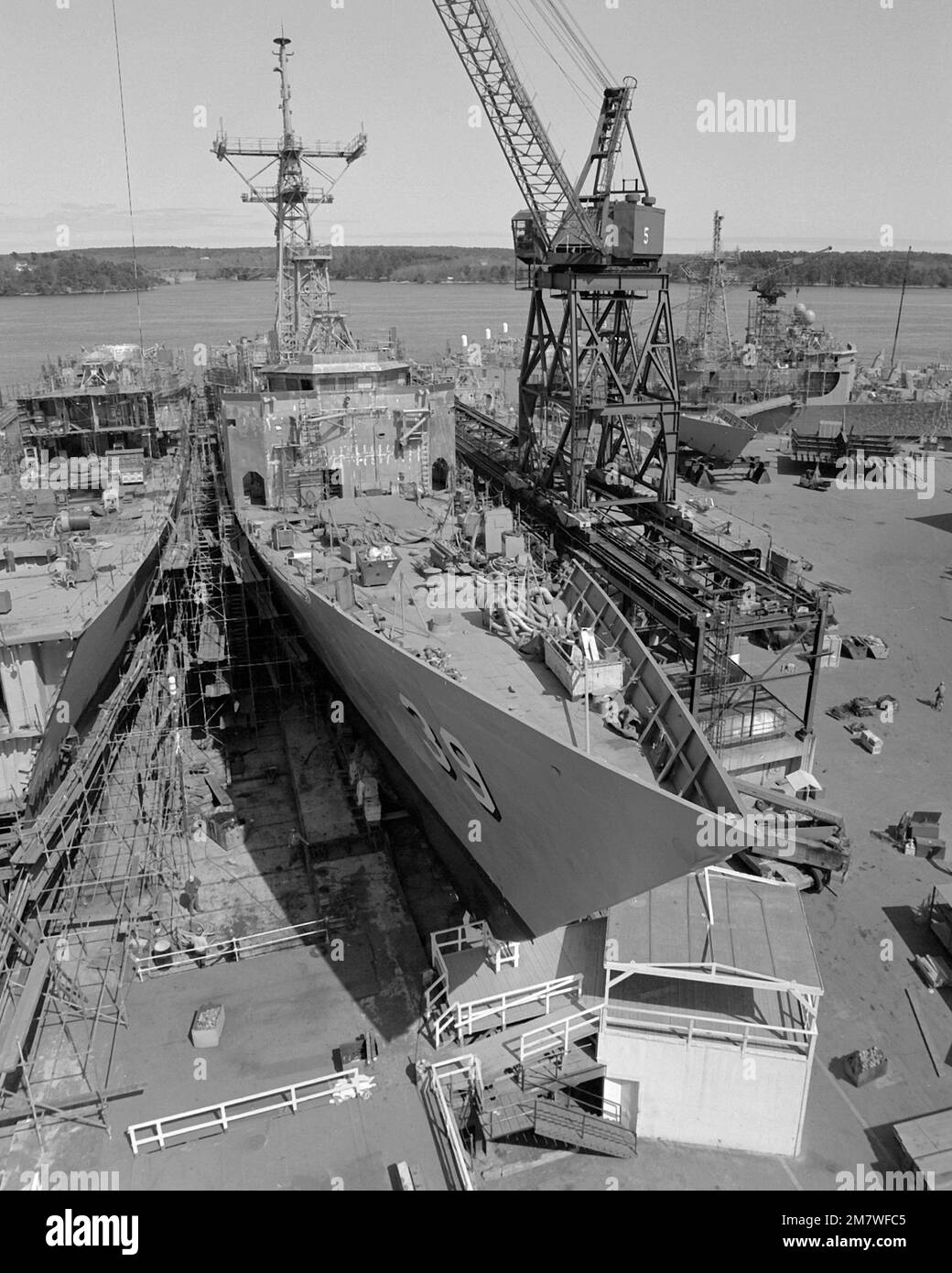 A starboard bow view of the guided missile frigate DOYLE (FFG-39). The ...