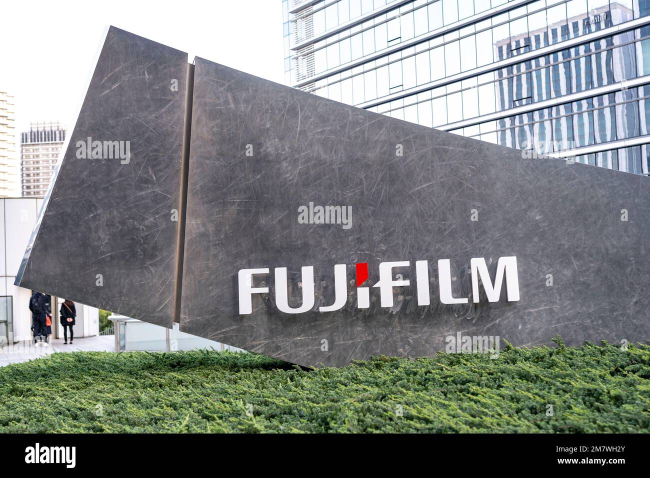 Traditional healthcare solutions hi-res stock photography and images ...