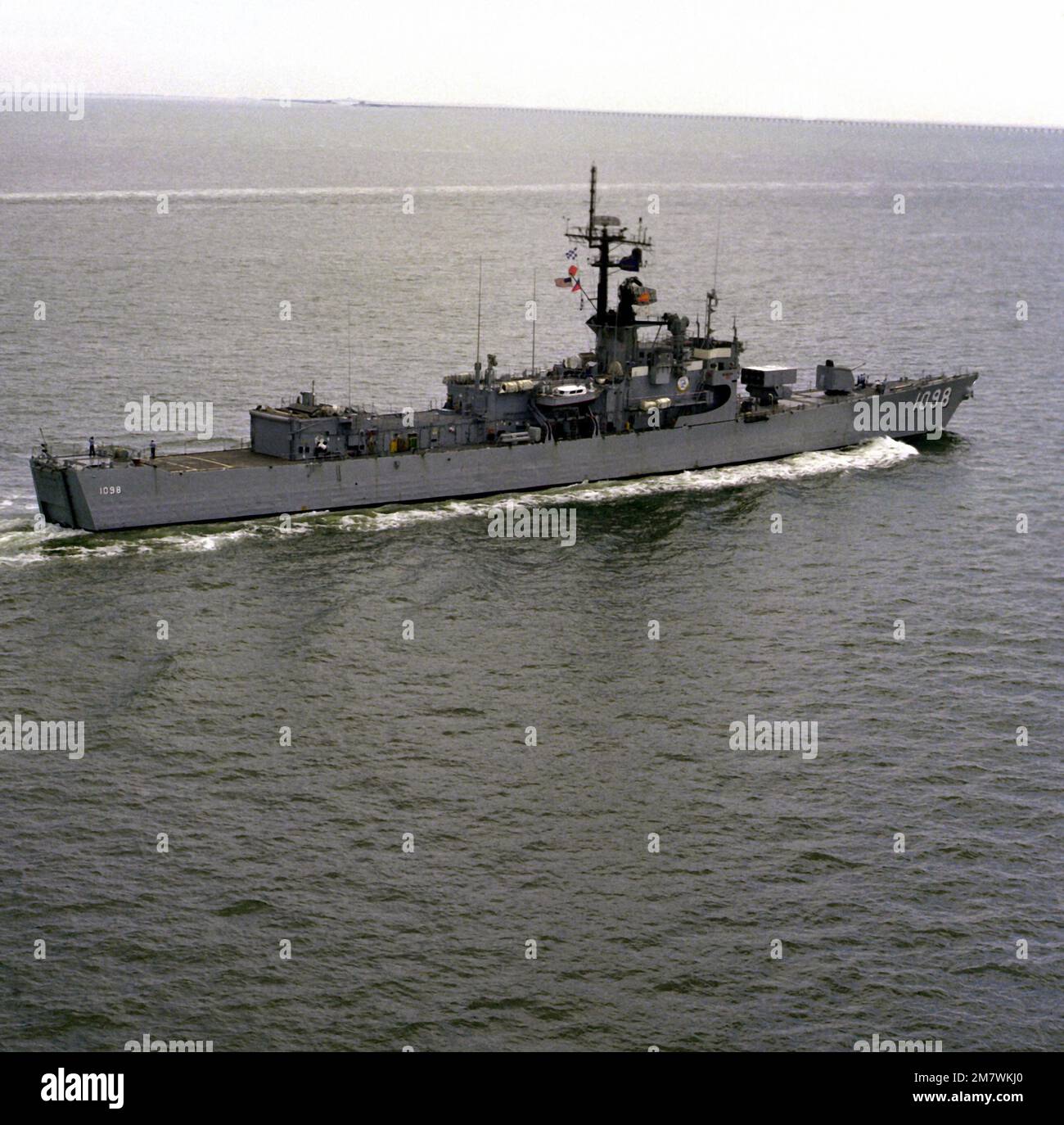 An starboard quarter view of the frigate USS GLOVER (FF-1098) underway ...