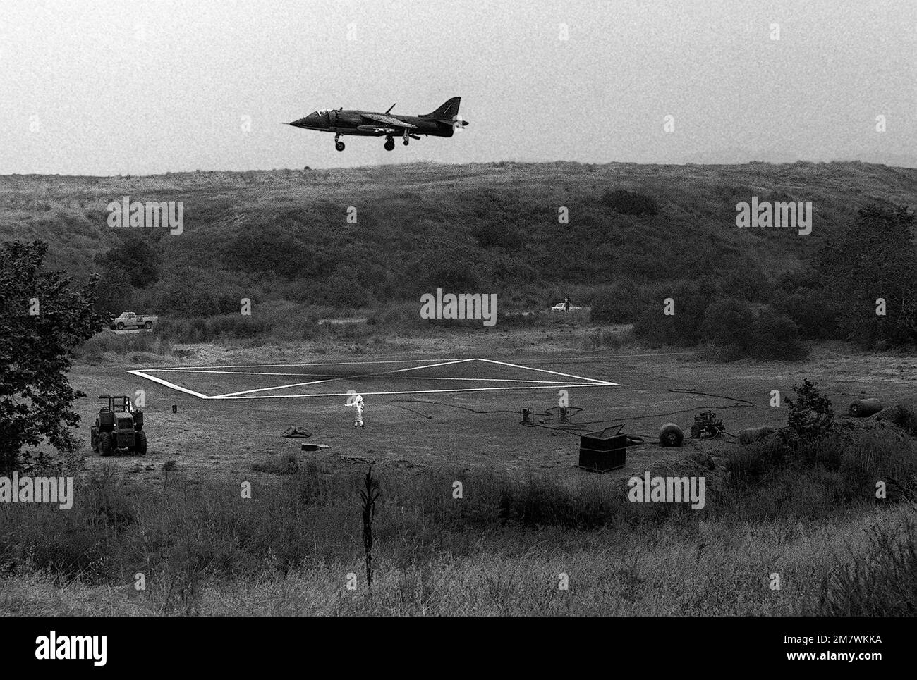Short take off Black and White Stock Photos & Images - Alamy