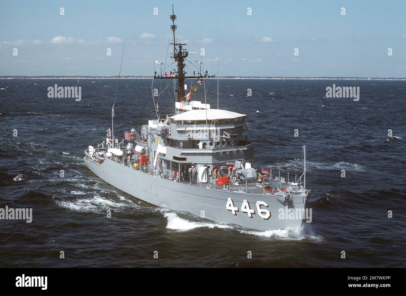 An aerial starboard bow view of the ocean minesweeper USS FORTIFY (MSO ...