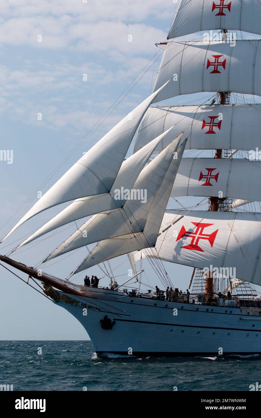 Portuguese Navy tall ship Sagres II, New Jersey race start, 2015 Stock ...