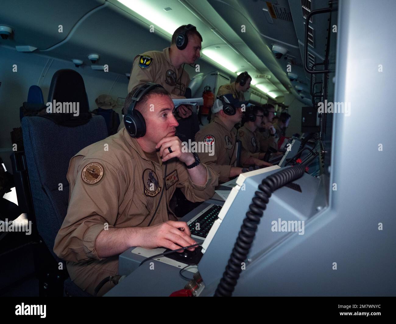 Anti submarine aircrew hi-res stock photography and images - Alamy