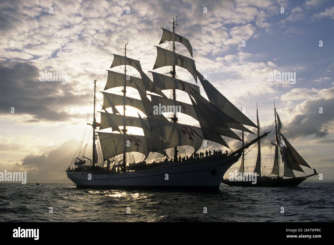 Portuguese Navy tall ship Sagres II, Leith race start, 1995 Stock Photo ...