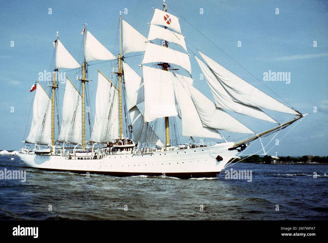 Training under sail hi-res stock photography and images - Alamy
